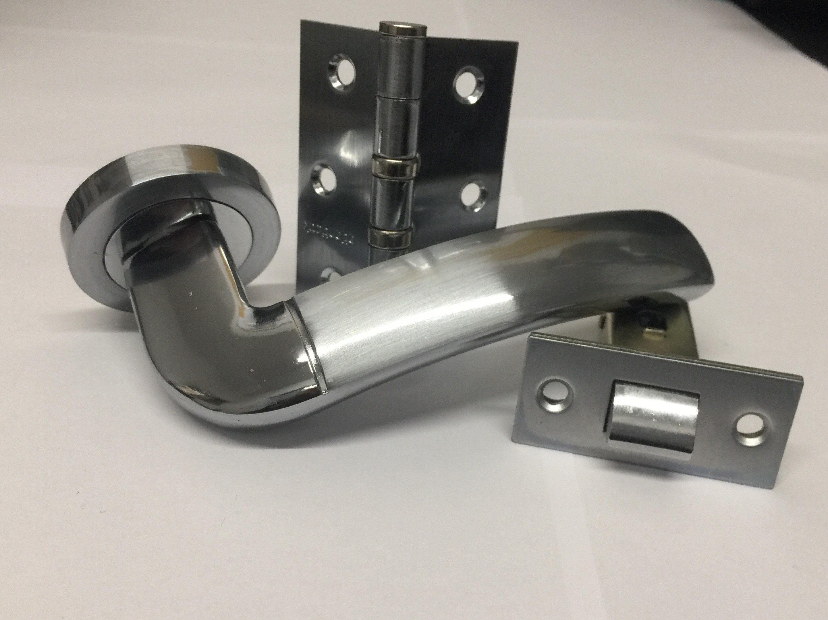 Atlantic Handles Crest Satin Chrome & Polished Chrome Latch Pack – MODA ...